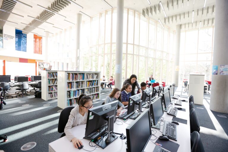 Data and internet for community and libraries - Yurika